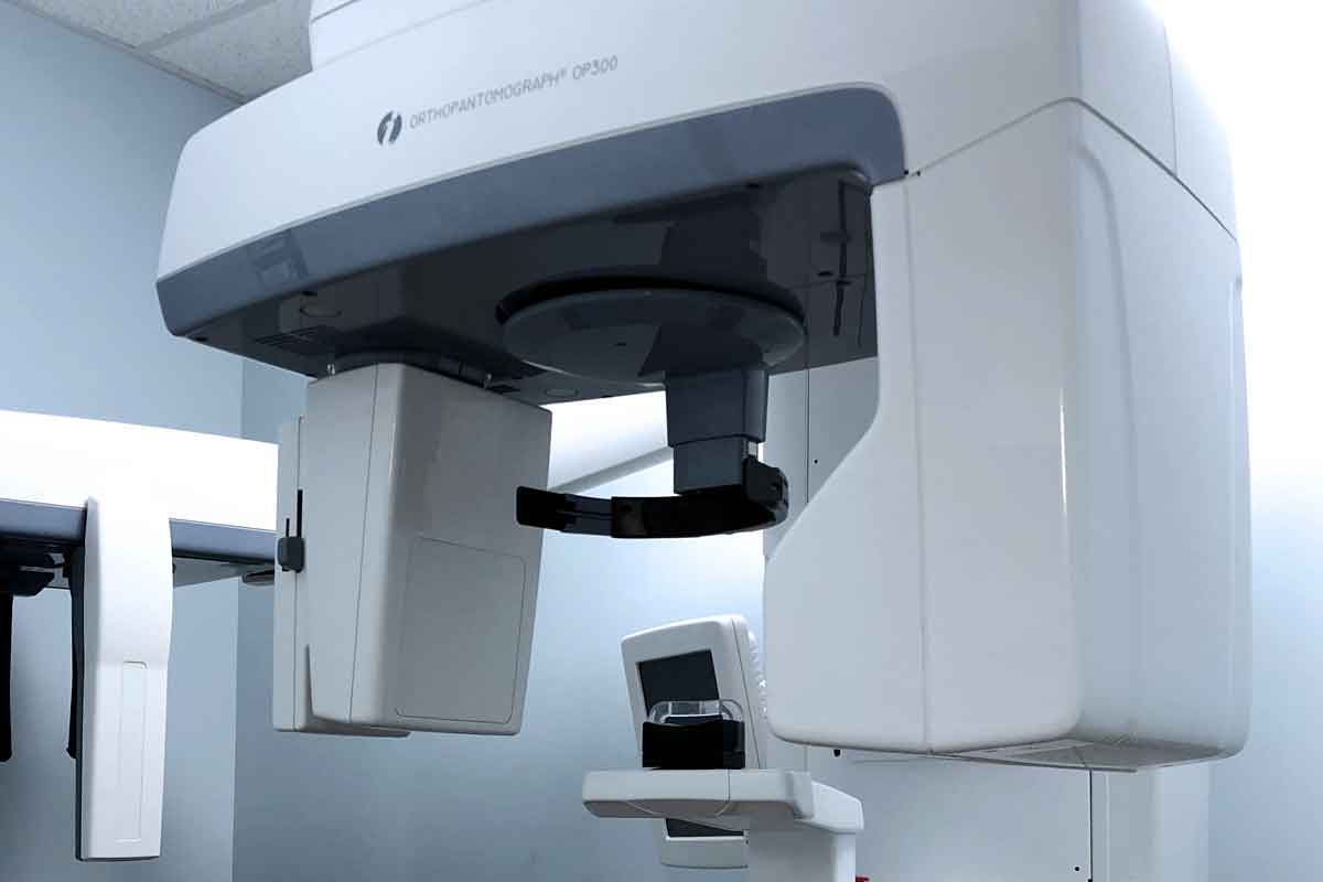 Dental Implants | Implantologist | Manorville - Four Ever Smile™